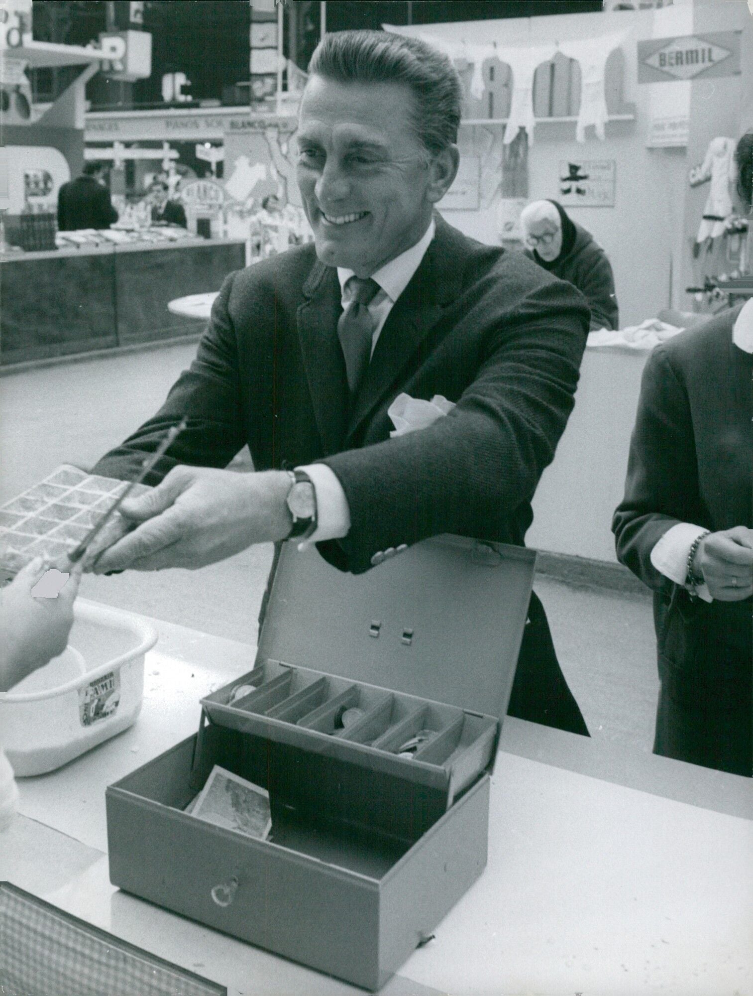 Members of the French National Guard marching in Paris during the "Ber