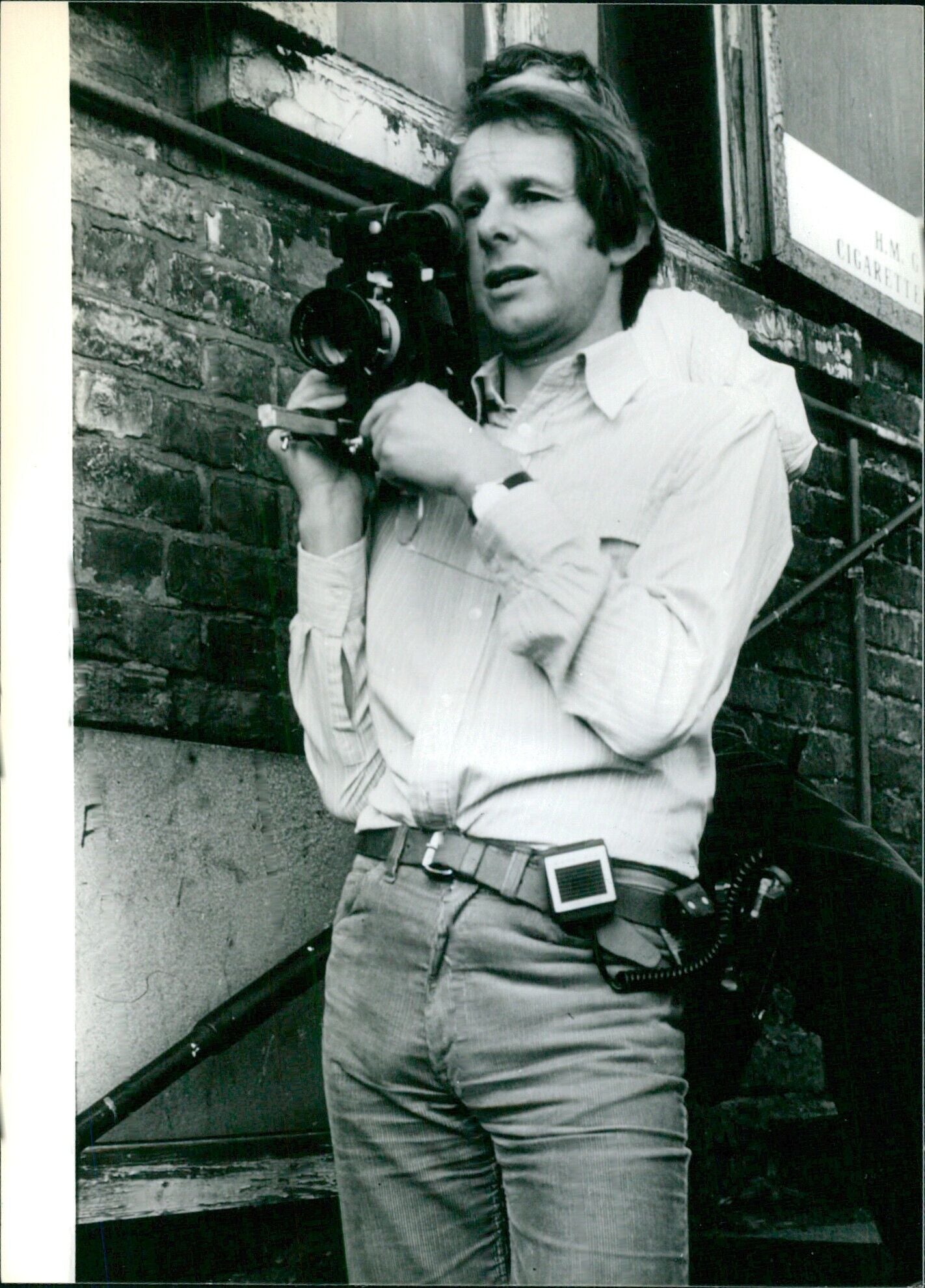 British film director Ken Loach poses for a portrait in 1980. - Vintag