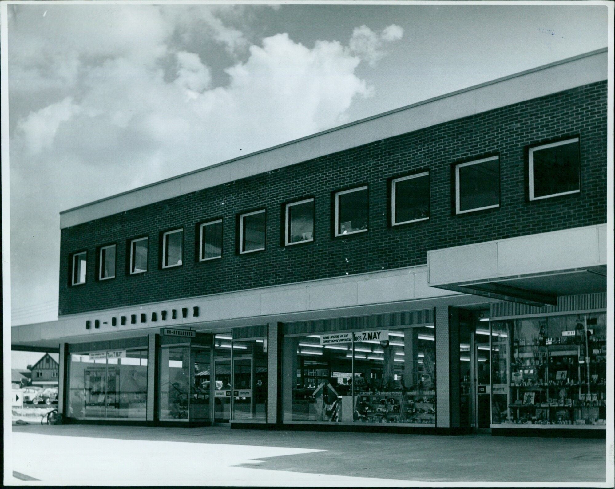 The Corley Centre holds its grand opening in Oxford, UK. - Vintage Pho