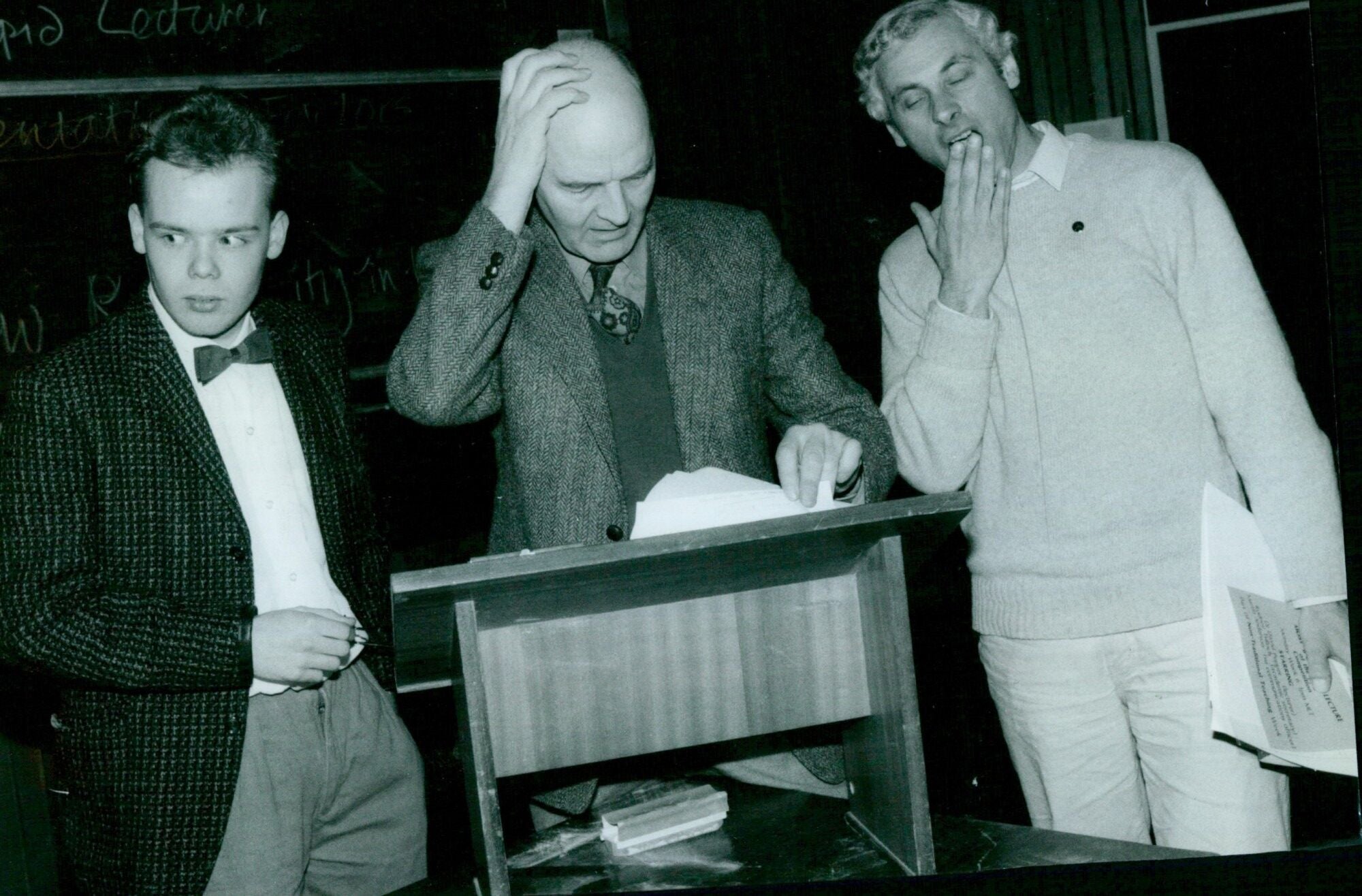 Oxford Polytechnic students organize a "most boring lecture" competiti