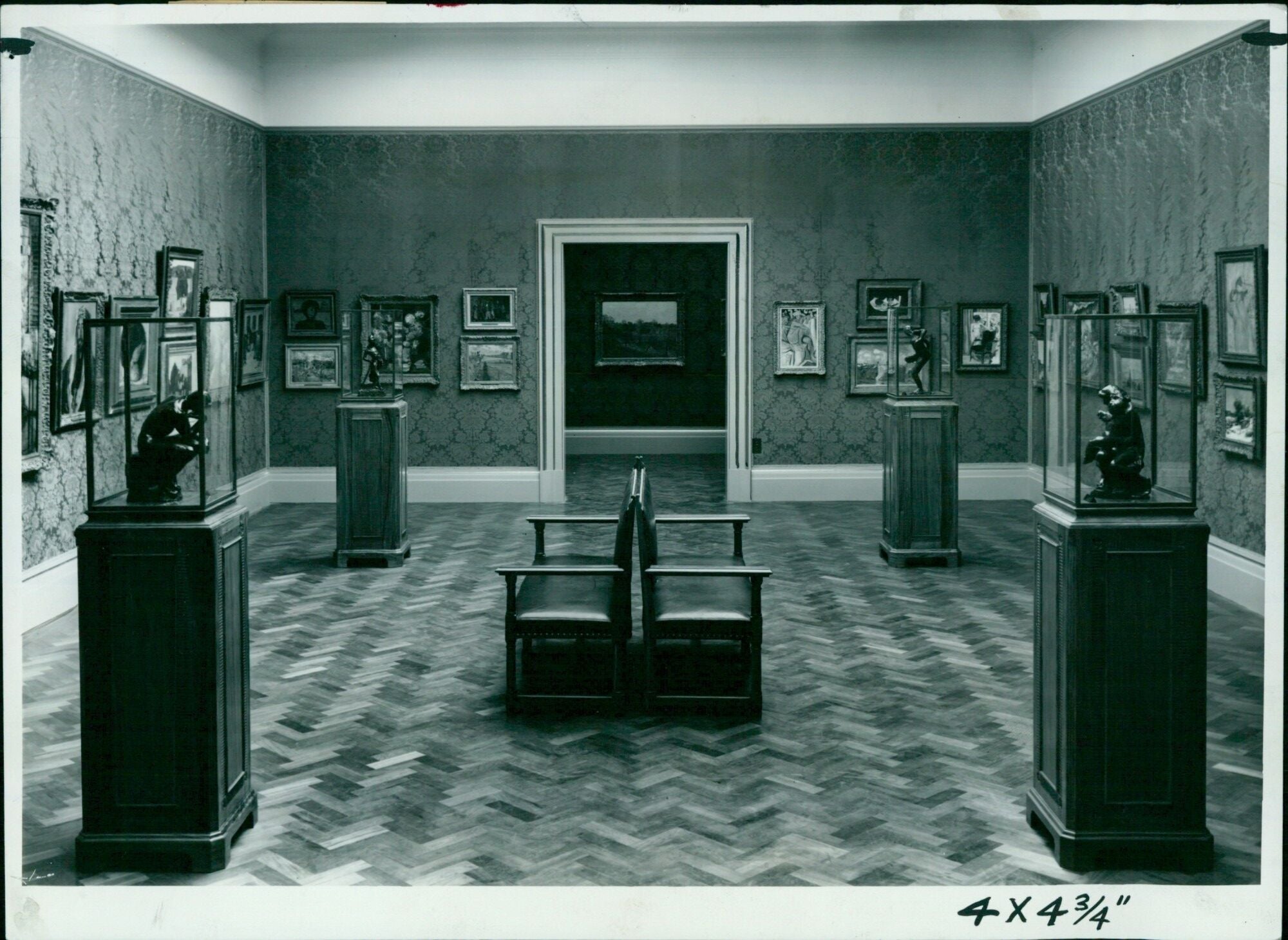 The Ashmolean Museum in Oxford unveils a new picture gallery. - Vintag