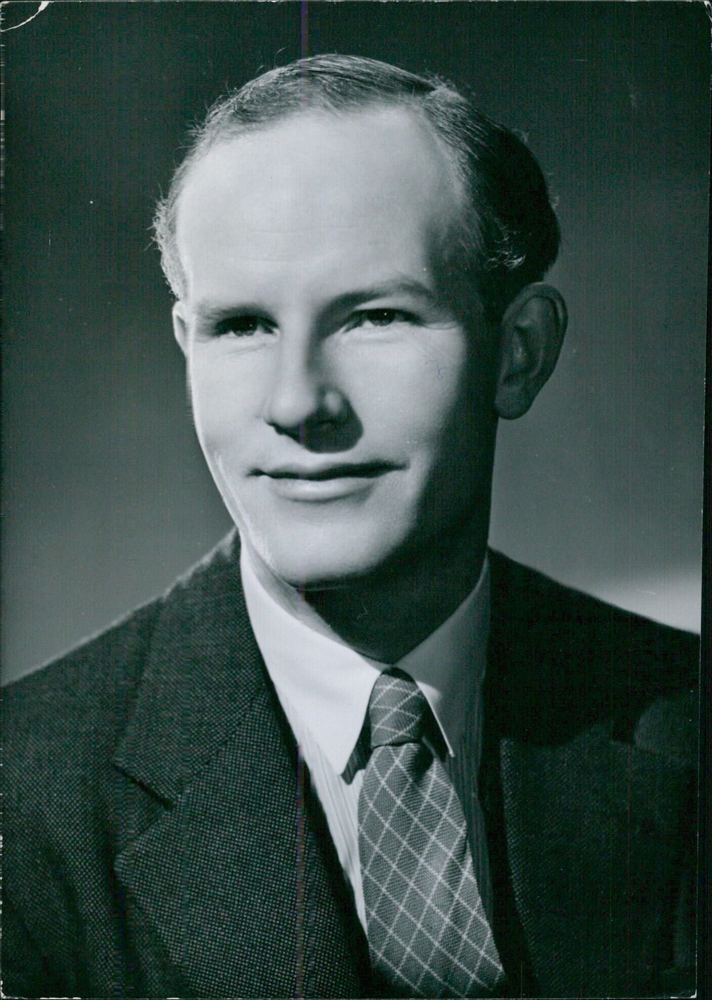 Lord Noel-Buxton Rufus Alexander Buxton, the 2nd Baron of Aylsham, pos