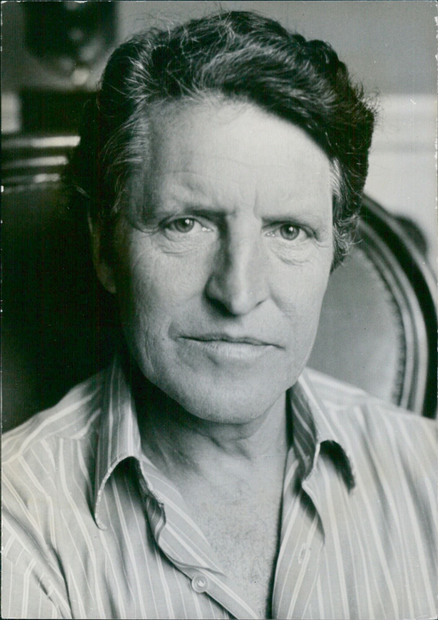 British actor Denis Quilley poses for a portrait in London in 1977.