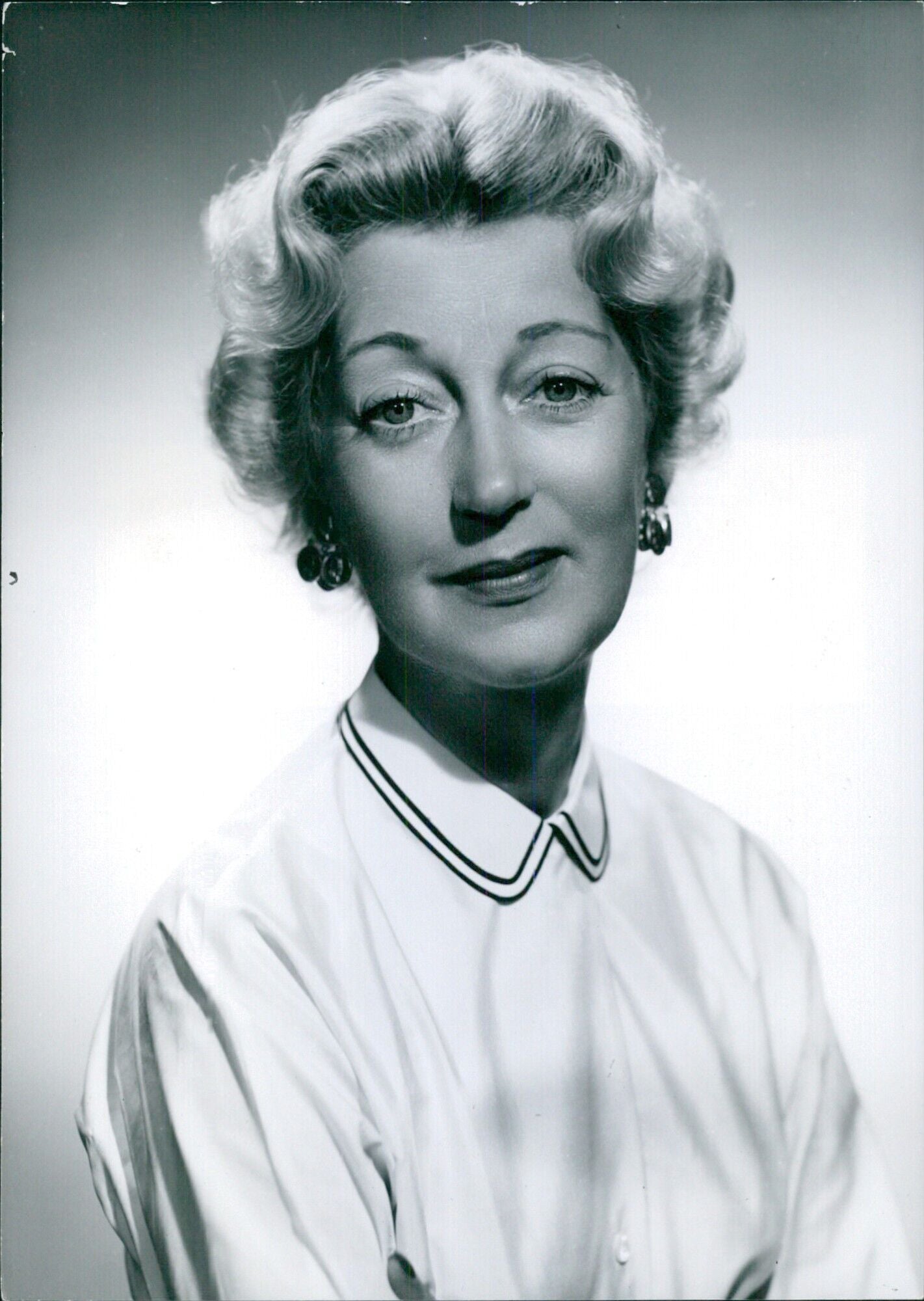 British stage and screen actress Kay Hammond poses for a portrait stud