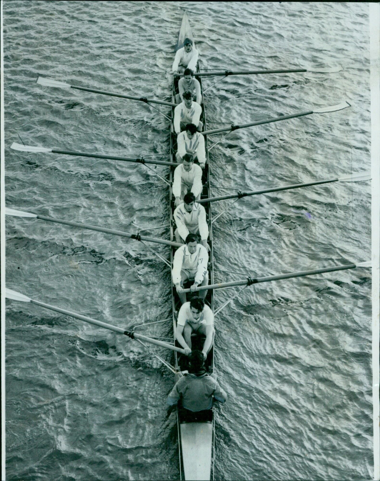 Members of the Oxford University E-Beds rowing team compete in a pract