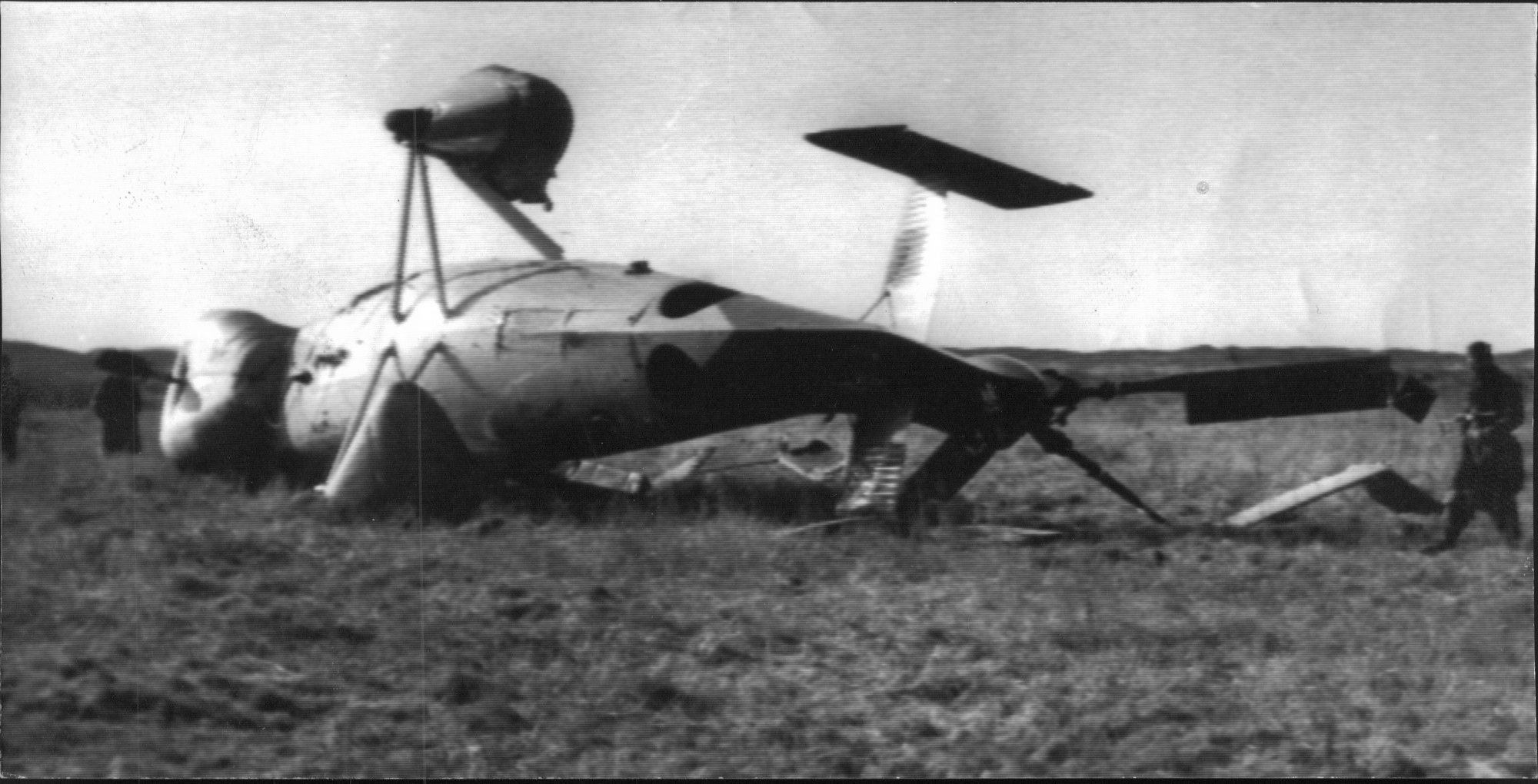 The wrecked Vertol helicopter had fuselage and rotor damaged by accide