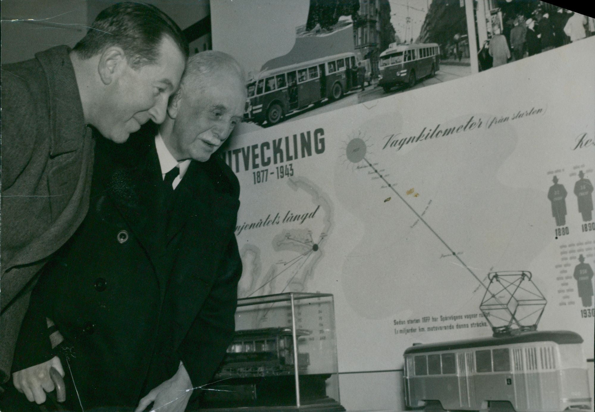Tram boss Torsten Ã strÃ¶m demonstrates a wagon model in the exhibitio
