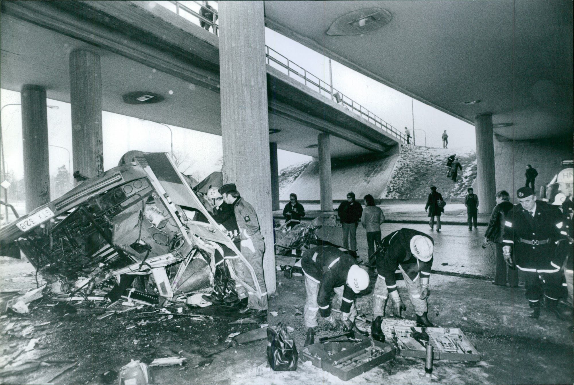 The SL bus, whose driver died in the accident, was severely disrupted