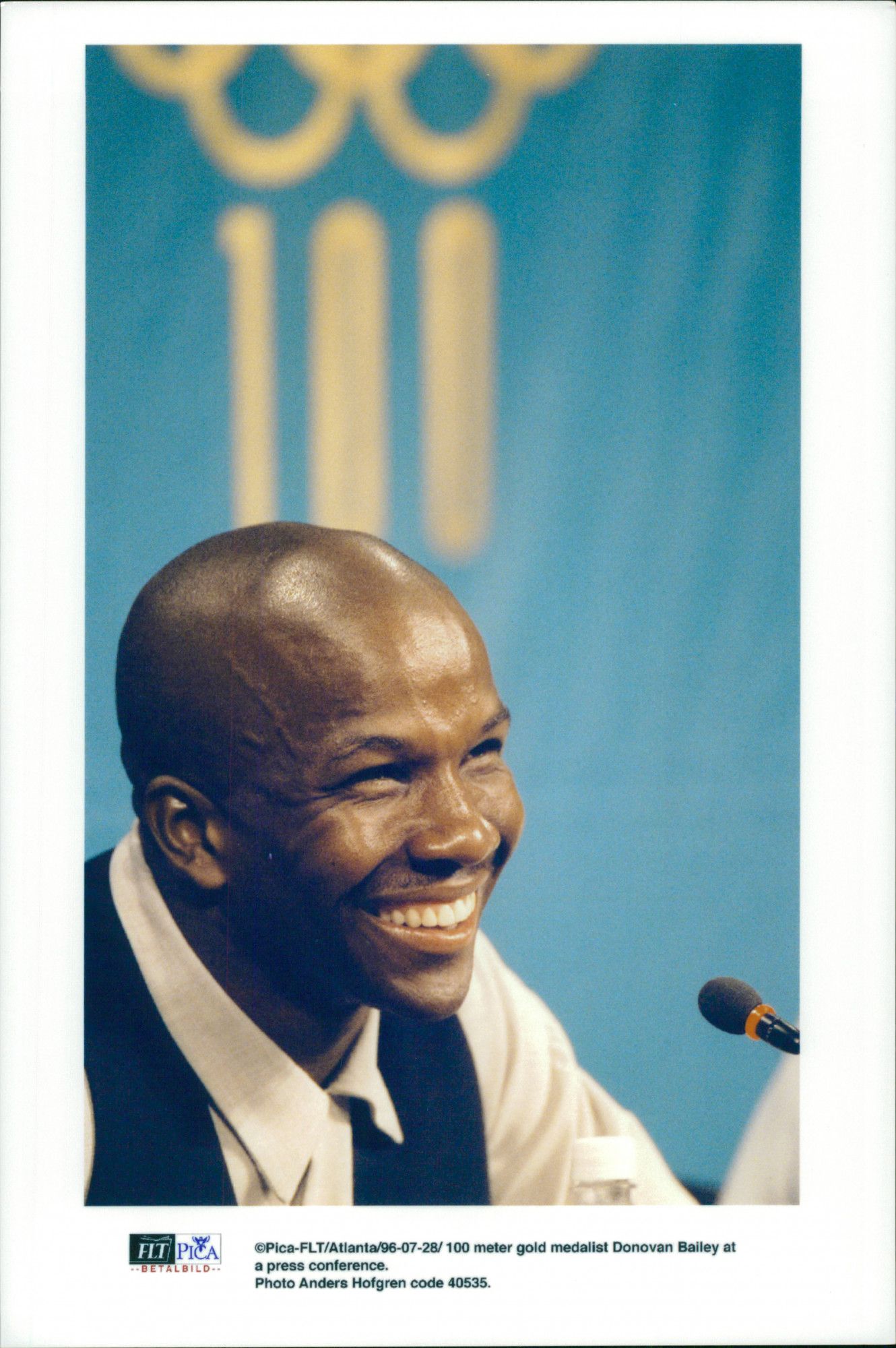 Donovan Bailey, sprinter Canada, Olympic Gold Medal of 100 meters. - V